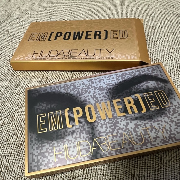 HUDA BEAUTY | Makeup | Empowered Eyeshadow Palette By Huda Beauty ...